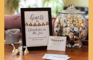 Guess the Candy in the Jar Game - Snowy the Mouse